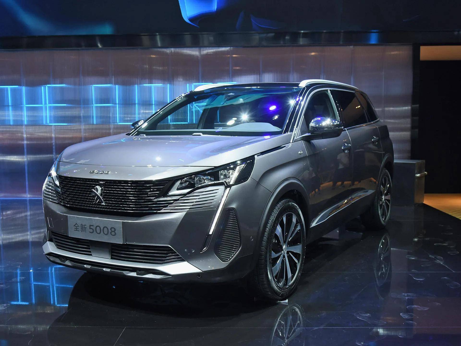 落地19万！新标致4008亮相，黑武士套件+1.8T动力，荣放不香了_搜狐汽车_搜狐网