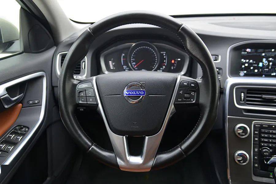 二手车：不到10万开上2.0T+8AT沃尔沃S60L_搜狐汽车_搜狐网