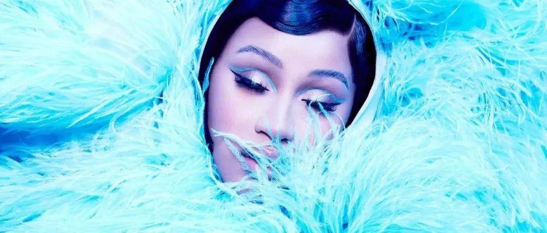 Cardi B 登上新加坡版《VOGUE》封面！_huge_世界_Ablaze
