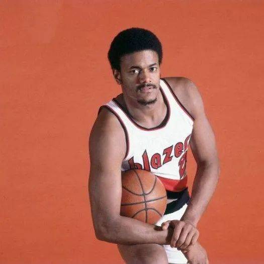 OL2 | S15莫里斯卢卡斯数据预测_防守篮板_球员_挡拆