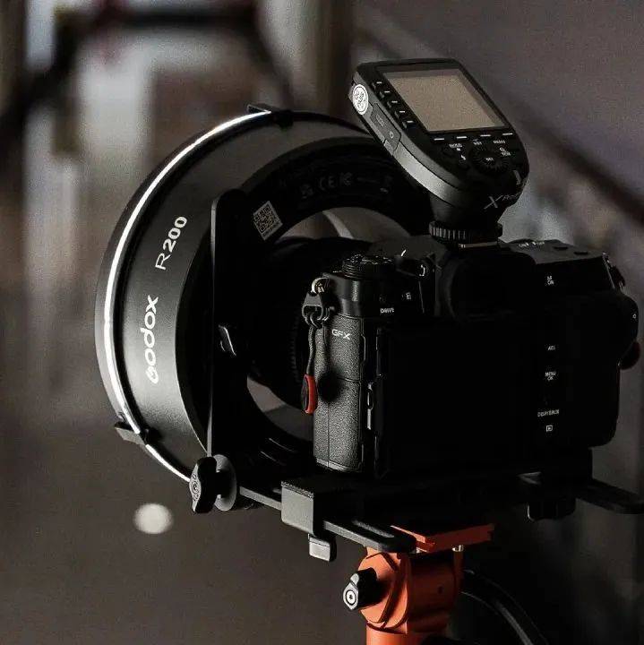 神牛R200 ｜奇怪的配件增加了_镜头_固件_正中间