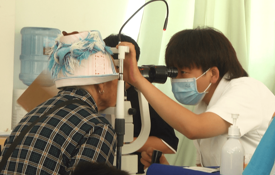 “梦想光明行——眼健康”公益活动走进黄平_检查_社区_新州镇