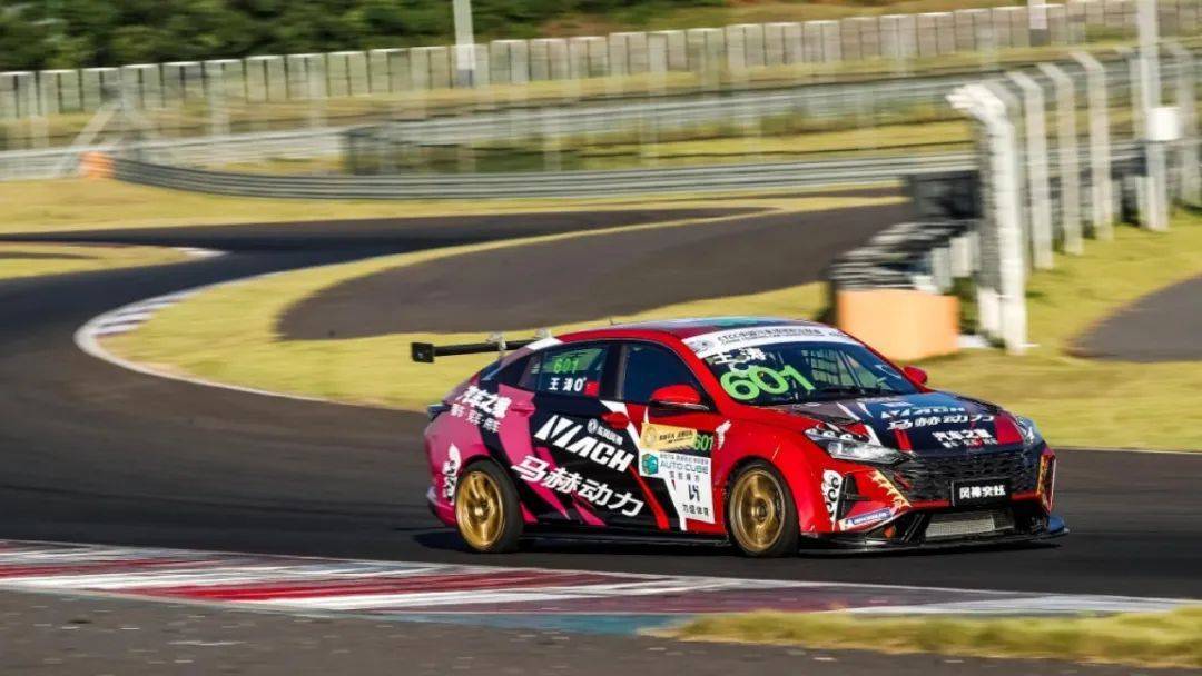 CTCC冠军赛车投入量产？东风风神奕炫马赫版官图曝光_搜狐汽车_搜狐网