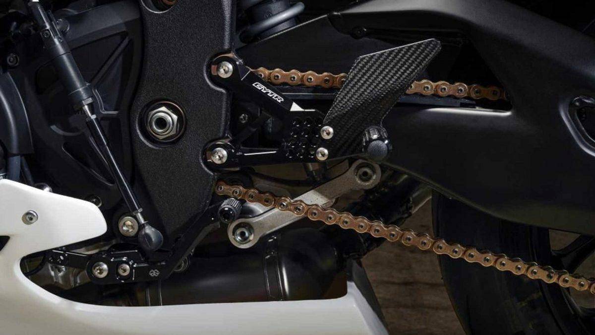 2023雅马哈R1 GYTR海外发布：好料满载，接近WSB规格的赛道机器_搜狐汽车_搜狐网