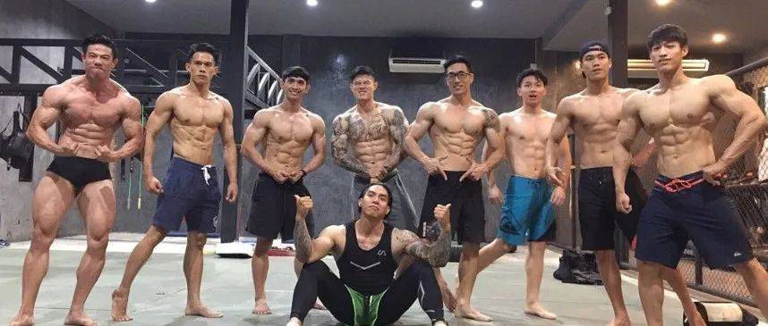 花臂，大胸肌，翘臀一次看个够！_Warin_xnjsxy_洽谈