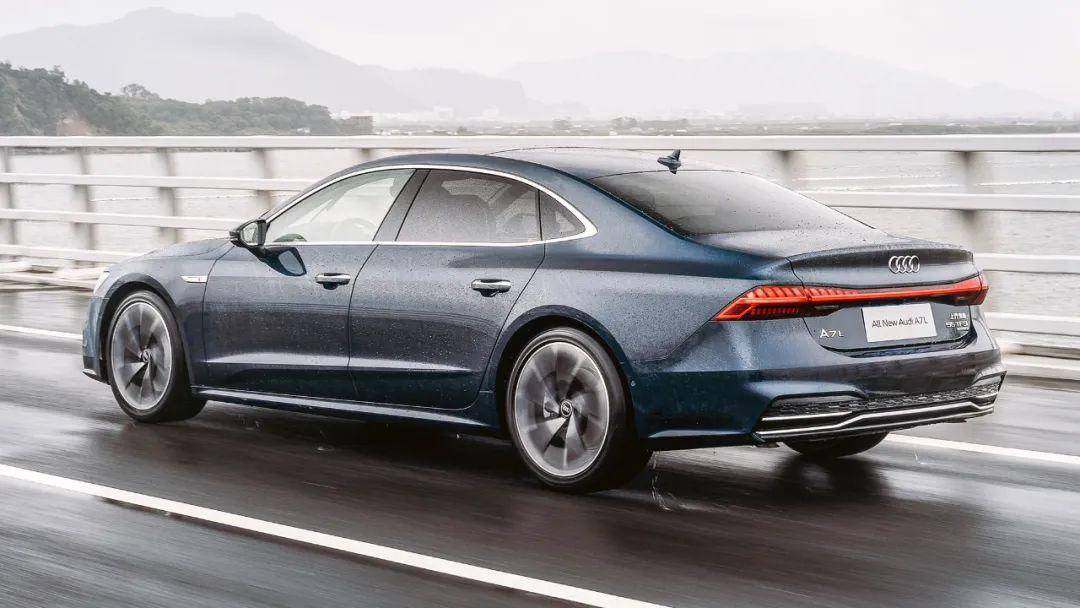 奥迪A7L官方降价！比A6L还便宜！_搜狐汽车_搜狐网