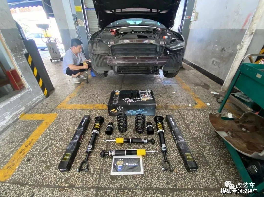 捷豹XEL玩起改装来也很有感觉，妹子表示很喜欢这辆"英伦绅士"_搜狐汽车_搜狐网