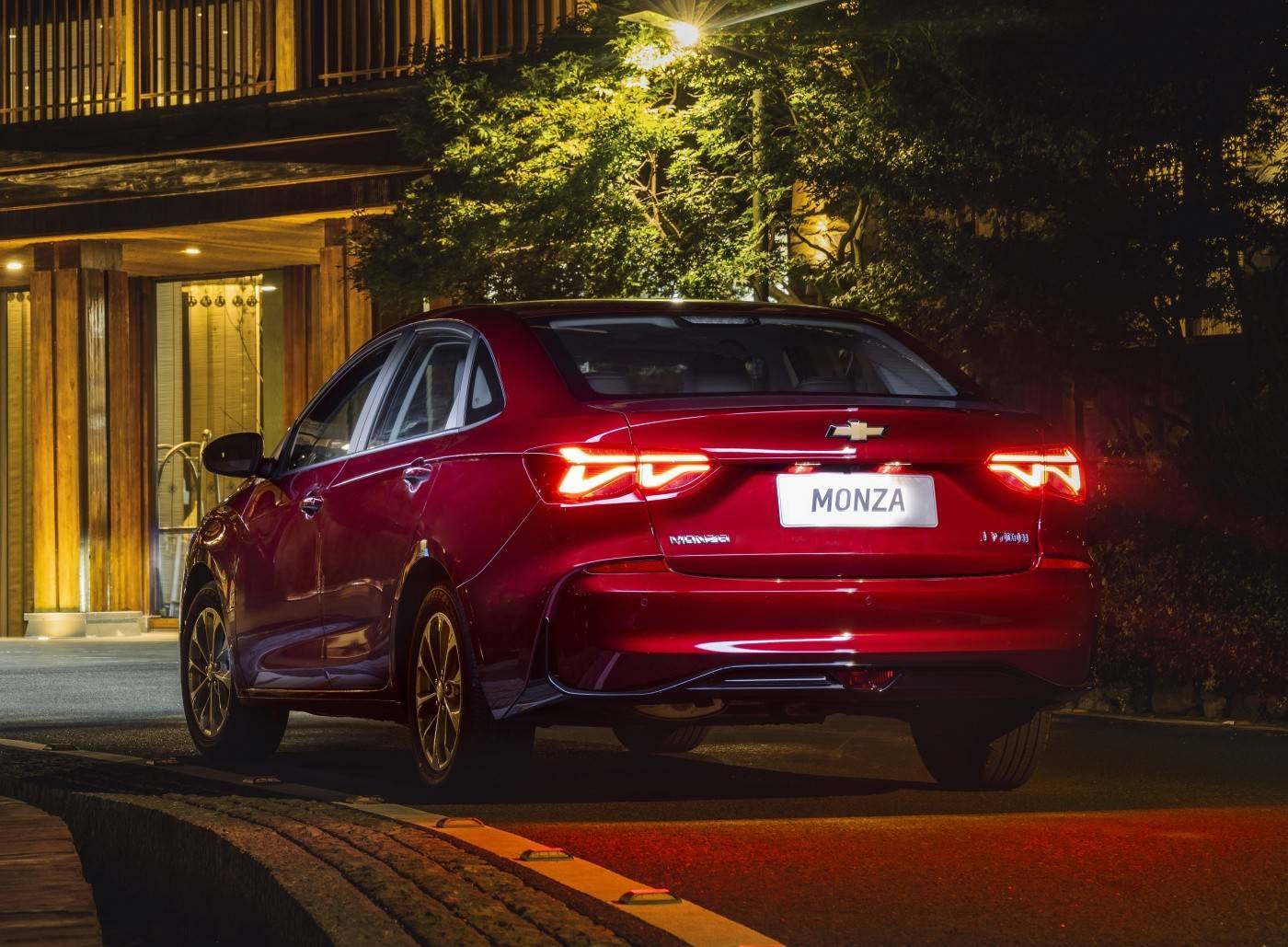 外观内饰大升级！可选1.5L/1.3T动力 新款科鲁泽正式上市！_搜狐汽车_搜狐网