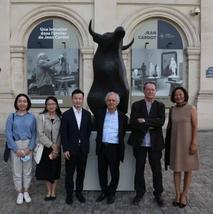 法兰西艺术院举办艺术院院士让·卡尔多雕塑展_中国驻法使馆_展览_作品展