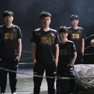 英雄联盟：S12全球总决赛RNG战队巡礼，初战入围赛，必须得晋级_Breathe_常规赛_助攻