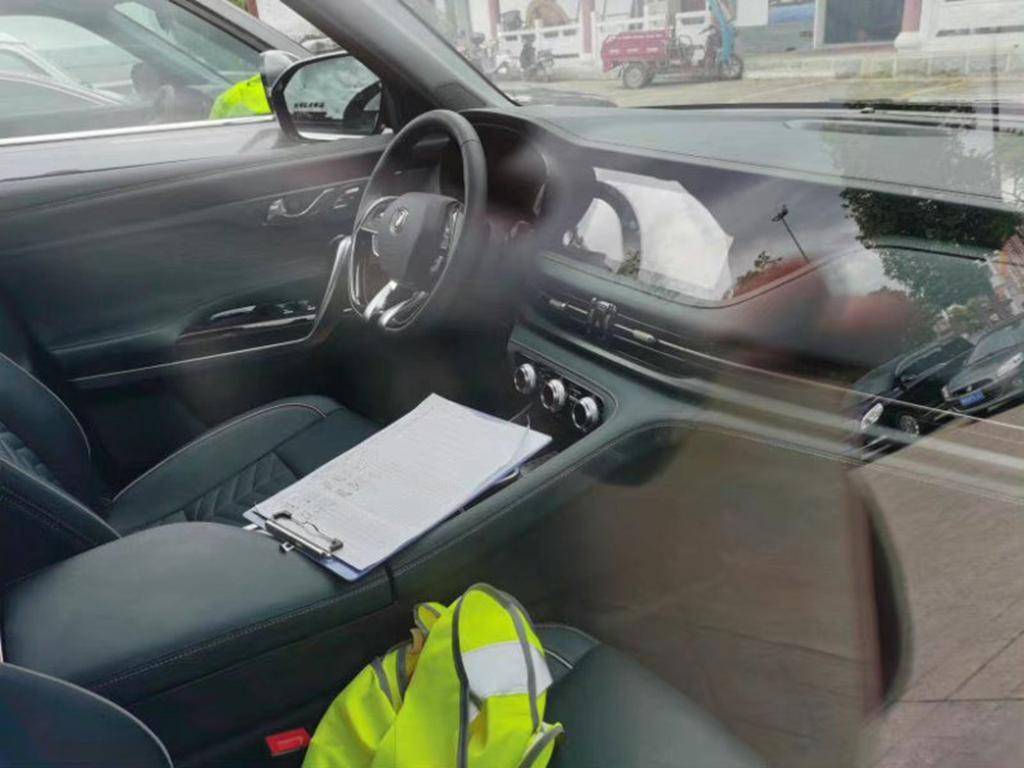 比途昂还气派！新款长安CS95实拍，内外提升明显，搭2.0T+8AT_搜狐汽车_搜狐网