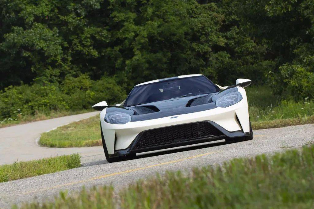 勒芒经典的重生，MiniGT Ford GT模型试玩，文内有回馈粉丝抽奖_搜狐汽车_搜狐网