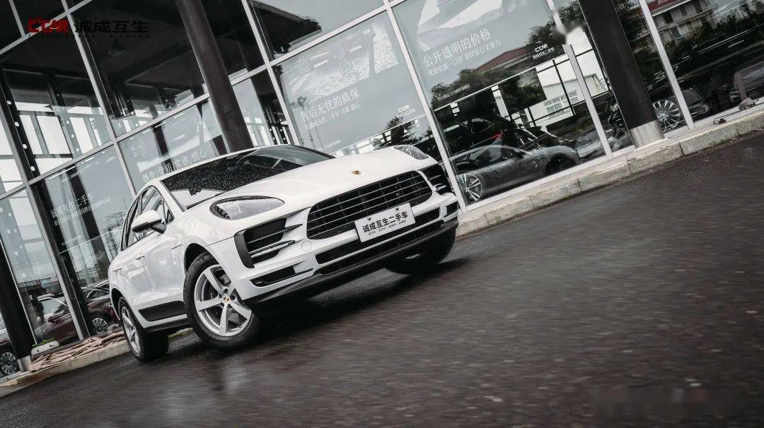 (最新到店)有“小卡宴”之称，比BBA拉风，仅40多万就能拿下！【保时捷 Macan 2.0T】_搜狐汽车_搜狐网