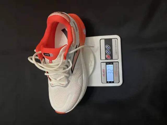 安心踏出每一步，安踏C100跑鞋10公里测评结果！_整体_需求_风险