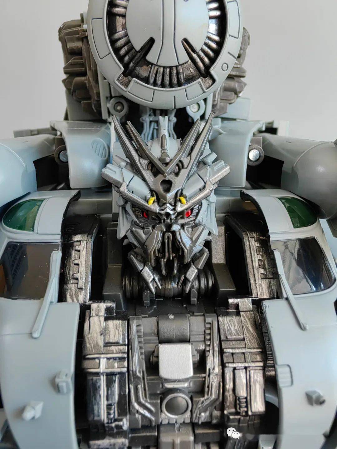 【评玩具】子小天:甜菜测评《变形金刚 MPM13眩晕，绝对是MPM系列中最优秀的作品之一。你们想看的来了！》_形态_电影_蝎子