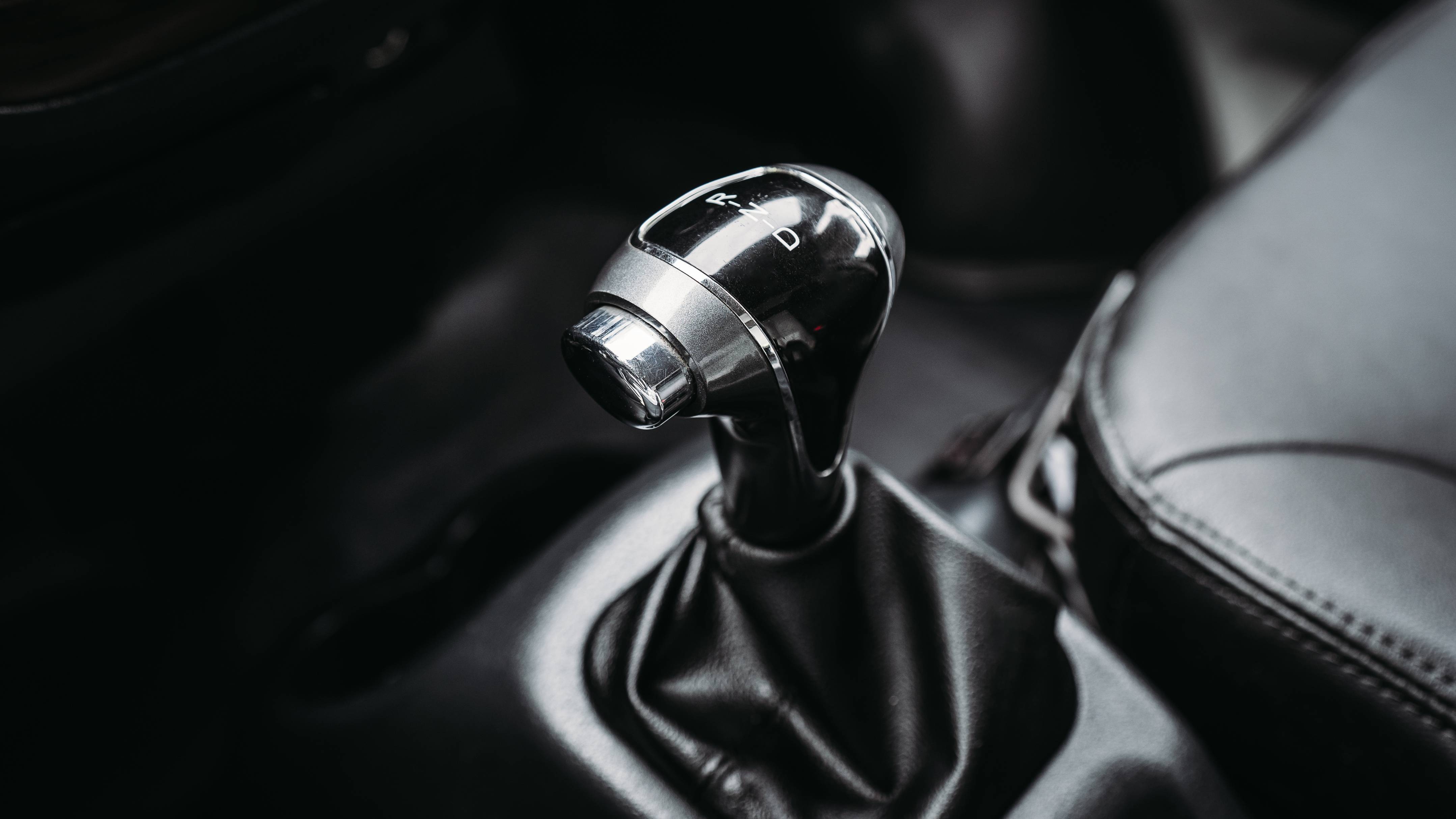 续驶里程251km，内部容积4.3m³，拉得多还跑得远【南京金龙 开沃 D07】_搜狐汽车_搜狐网