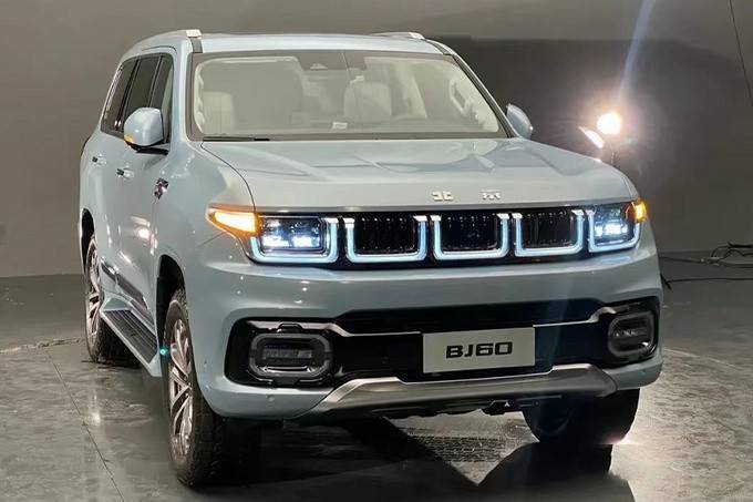 北京工厂实拍BJ60柴油版 2.0T+48V轻混 配外挂胎_版本_汽油_越野车