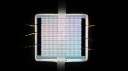 Porotech 发布全球首款一体式全彩Micro LED显示器_Meta发布全新VR头显 售价1500美元_技术_模式