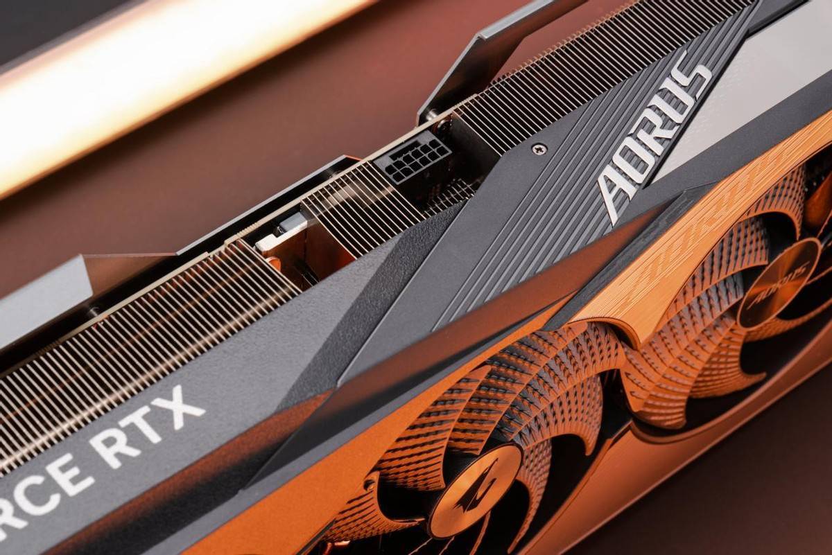 技嘉AORUS GeForce RTX 4090 MASTER 24G超级雕首发测评_散热_性能_旗舰