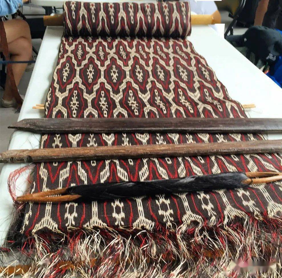 菲律宾南部的传统服饰⑨：纺织品的色彩游戏_Siyabit_Yakan_布料