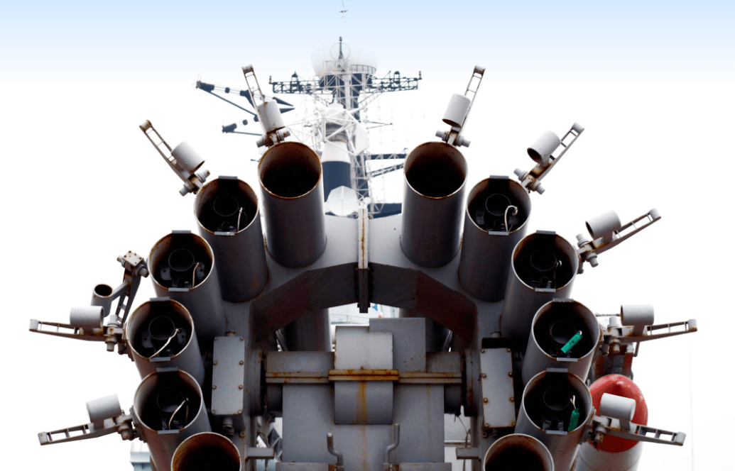 俄一流反潜装备，火RBU-1000型300毫米反潜火箭有何优势？_深水炸弹_发射_攻击