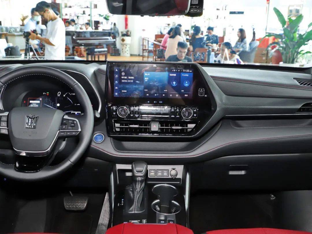 2.0T+8AT，248马力，号称“开不坏”，口碑极高，王牌SUV，帅炸！_搜狐汽车_搜狐网