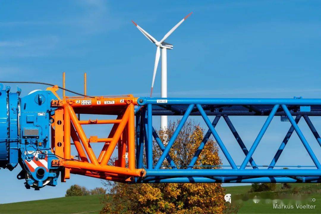 赏心悦目的起重美图，利勃海尔 LTM1650 AKM 吊装 Vestas 风机_搜狐汽车_搜狐网