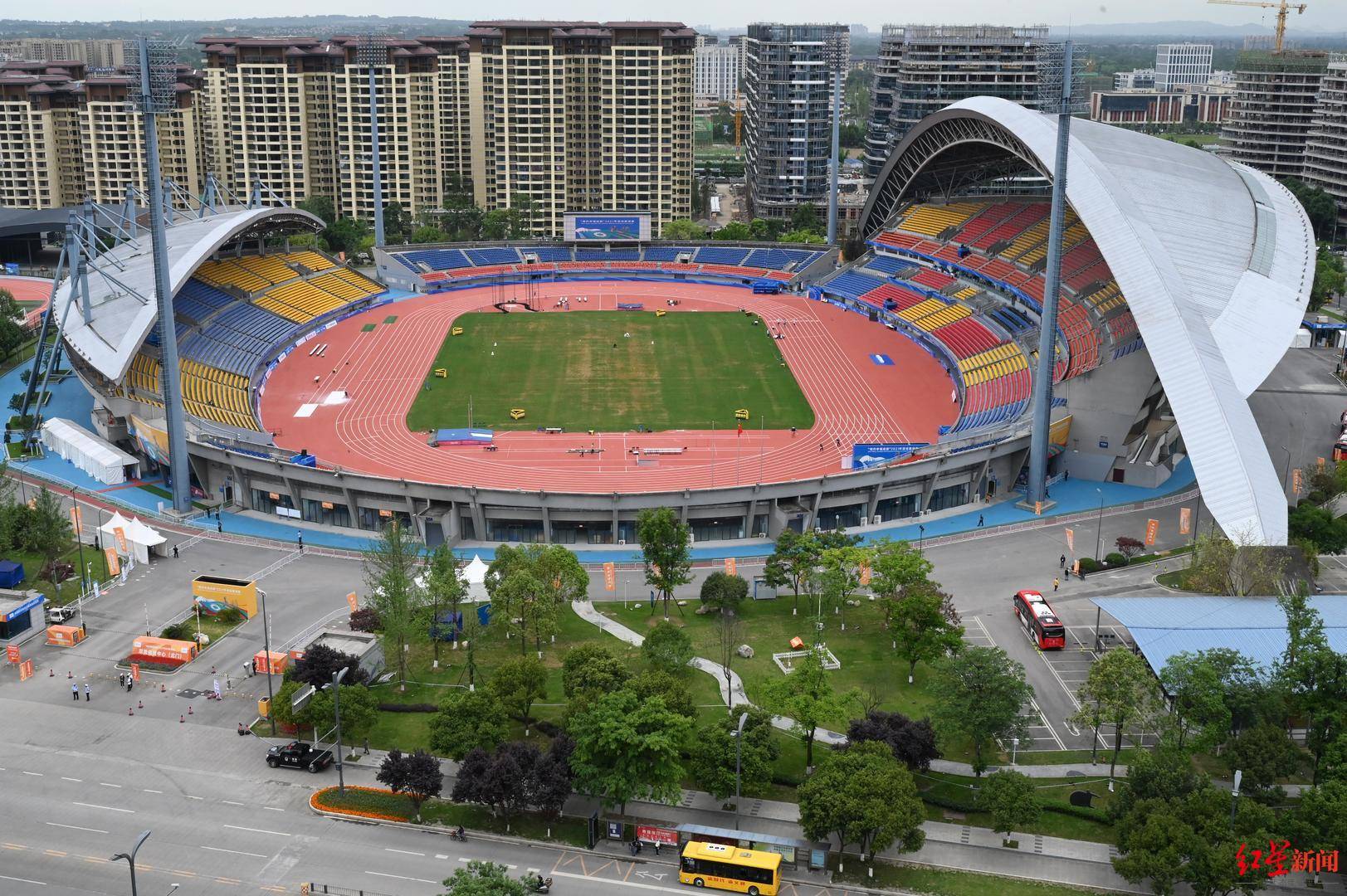 成足本赛季第一个真正的主场比赛来了！本周四回归双体，后续或会考虑凤凰山_蓉城_成都_进行