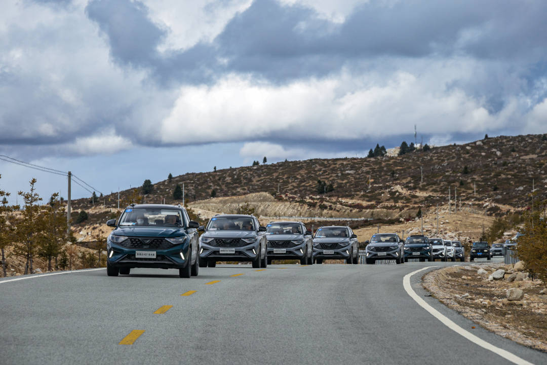 在G318路上狂奔，试驾捷达VS7 高光版！_搜狐汽车_搜狐网