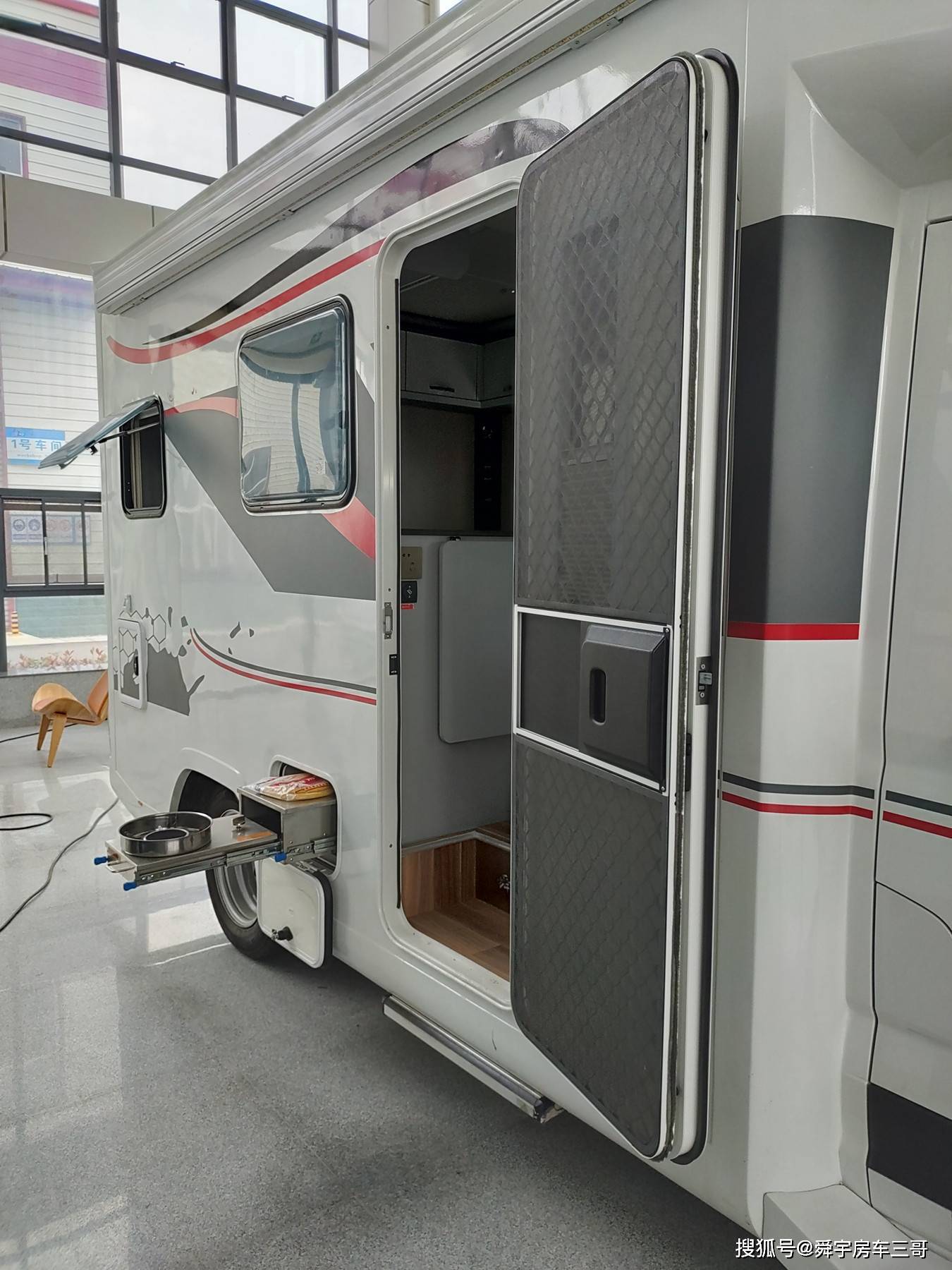 v90T型房车，身高2830mm，配置丰富，基础价33.8_搜狐汽车_搜狐网