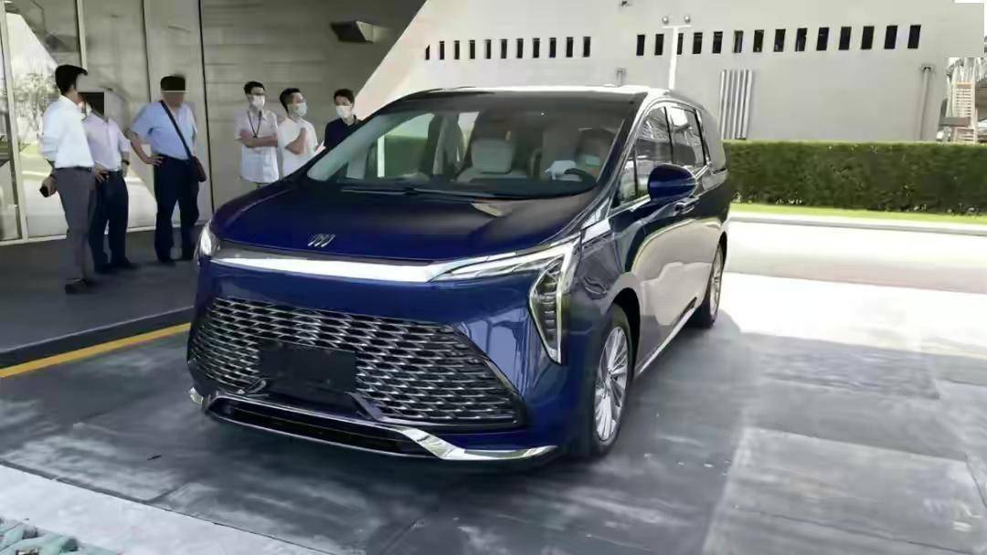 售价曝光！别克GL8“世纪”实车来了，准备接替雷克萨斯LM？_搜狐汽车_搜狐网