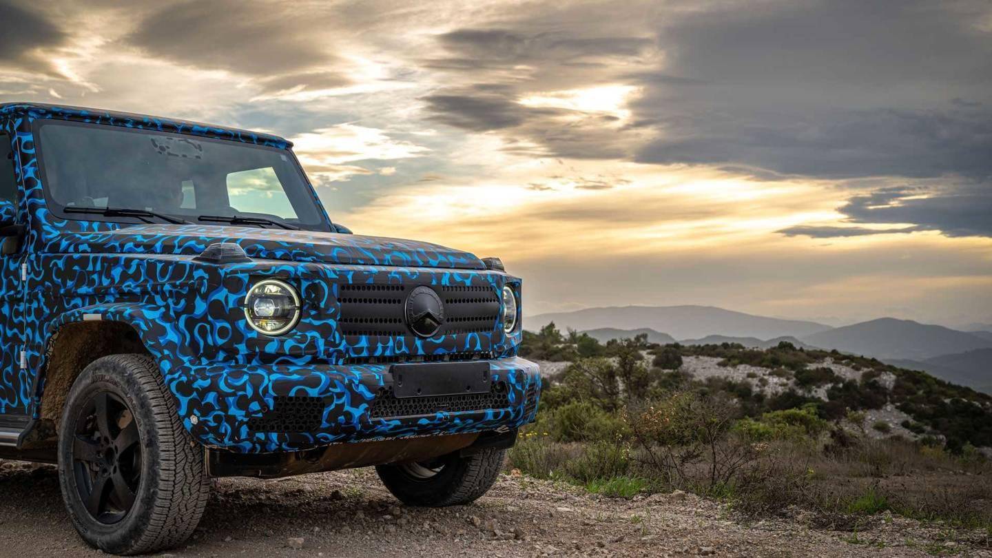 纯电大 G：奔驰首次公布 EQG 原型伪装车照片，有望于2024年量产_搜狐汽车_搜狐网