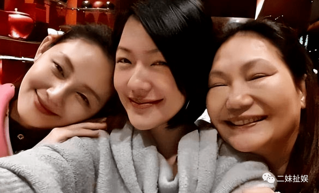 张兰直播说:有证据证明大s婚内出轨,s妈也不是省油的灯汪小菲网友孩子