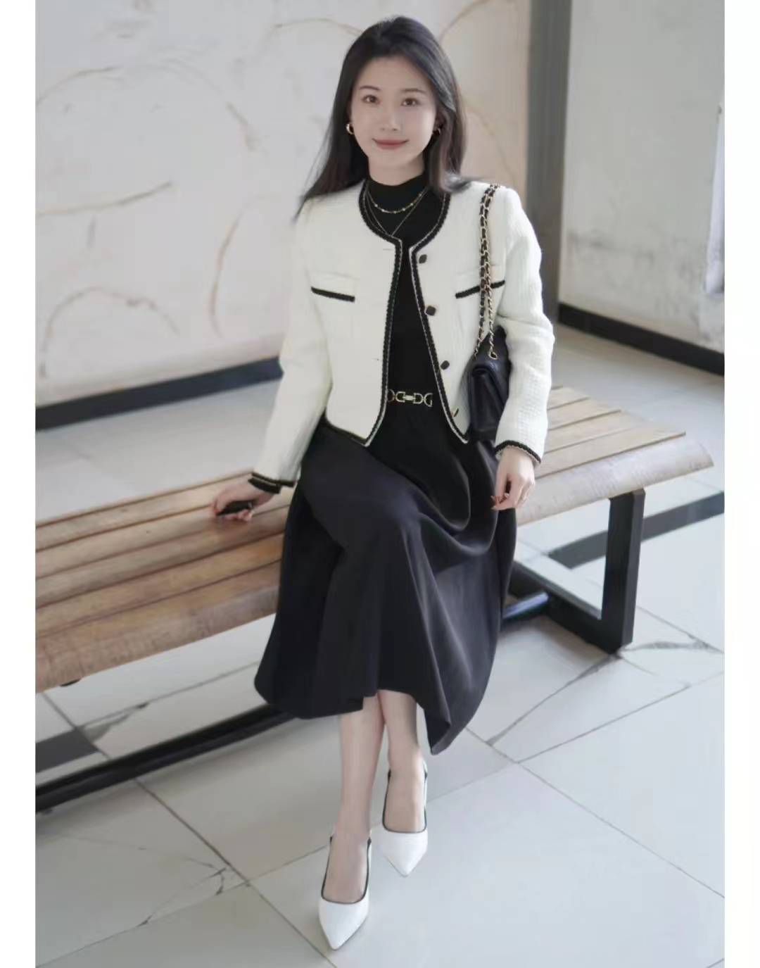 这39套小香风穿搭太高级了，3个搭配技巧，谁穿谁好看_look_外套_黑色