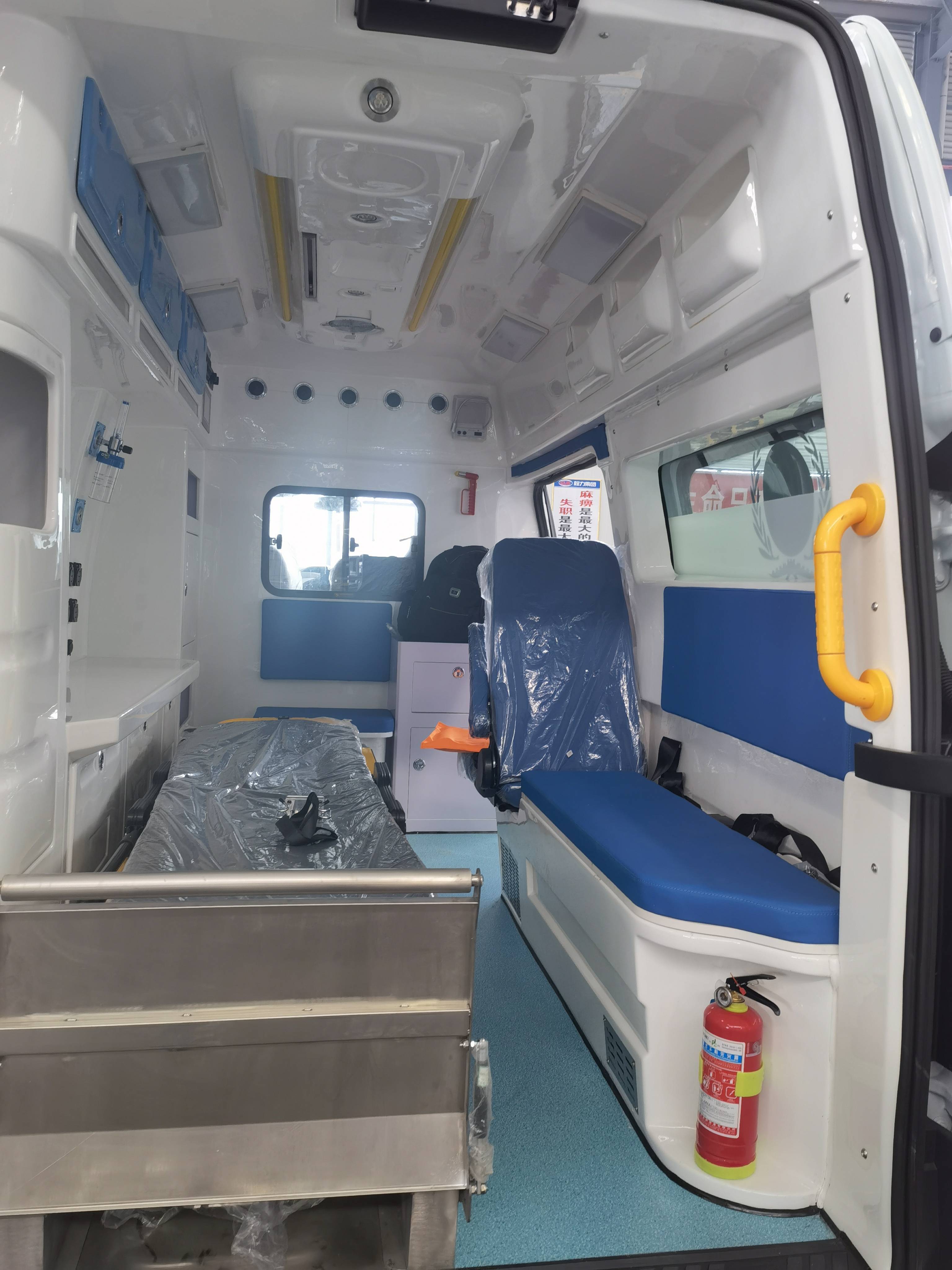 江铃福特急救车生产厂家，福特V362负压监护型救护车，福特负压救护车多少钱_搜狐汽车_搜狐网