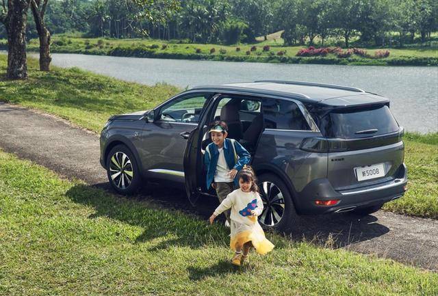 售17.87万起，标配1.8T+8AT！买它到底香不香？东风标致5008上市_搜狐汽车_搜狐网