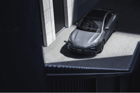 上市即交付！ EDG成合创A06“1号”车主_搜狐汽车_搜狐网