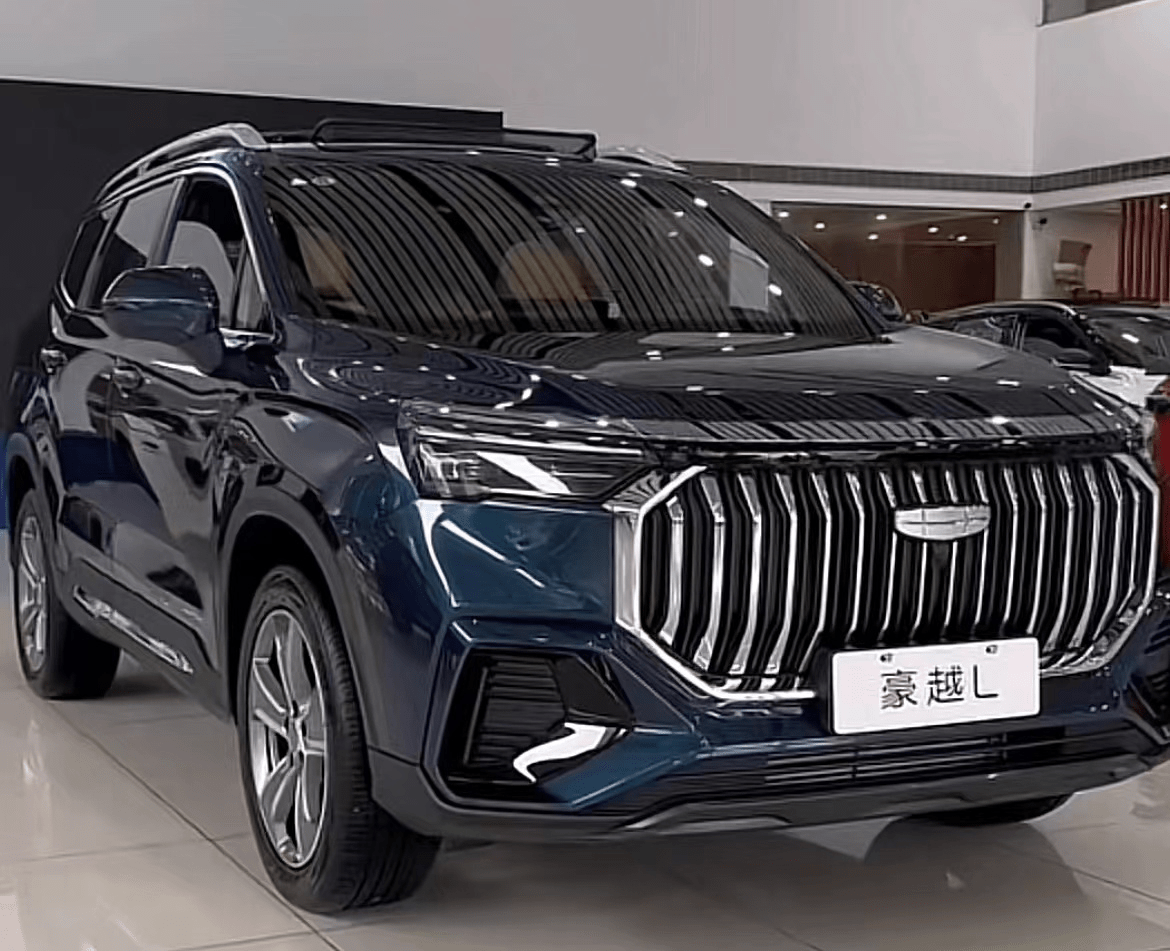 吉利版奥迪Q6？豪越L实车到店，长近4米9配“大床”，2.0T+双独悬_搜狐汽车_搜狐网