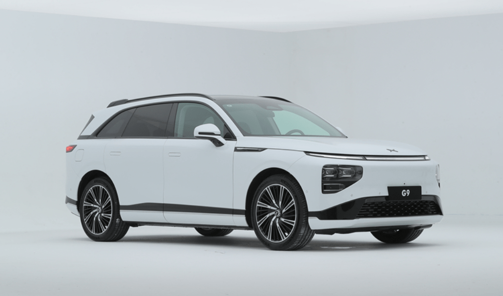 造型“鹏里鹏气”/代号H93 疑似小鹏首款MPV谍照曝光_搜狐汽车_搜狐网