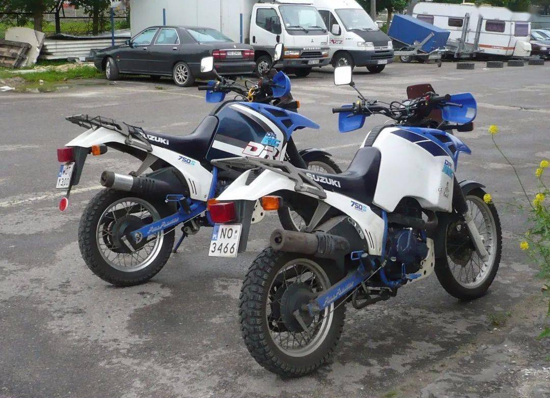 超级大单缸——“沙漠快车” 铃木 DR750/800 BIG_搜狐汽车_搜狐网