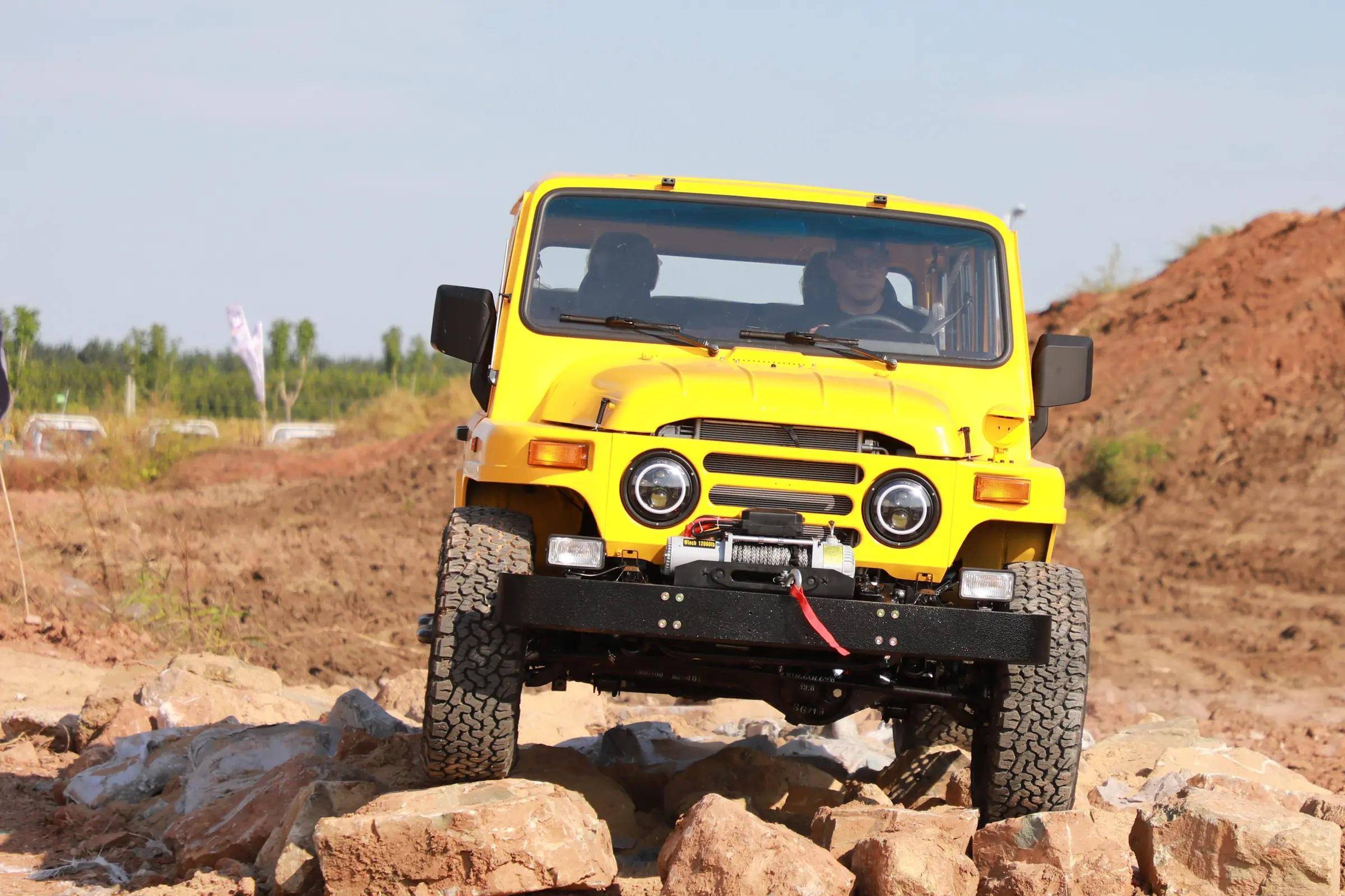 化石级产品换代 BJ212狙击手开启预售 9.99万元起_搜狐汽车_搜狐网