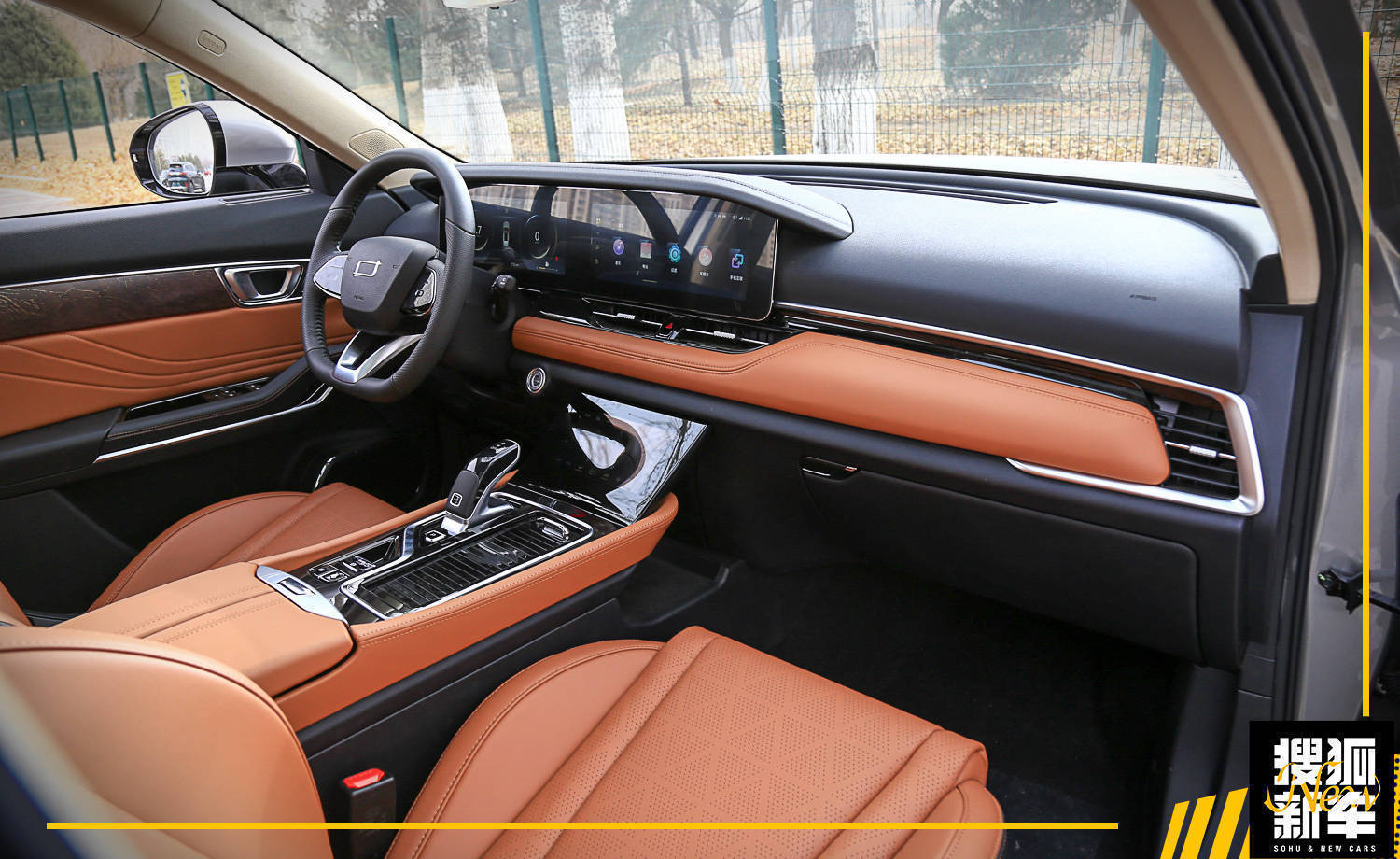 官方售价11.48万元起 新款奔腾T77和新款奔腾T99正式上市_搜狐汽车_搜狐网