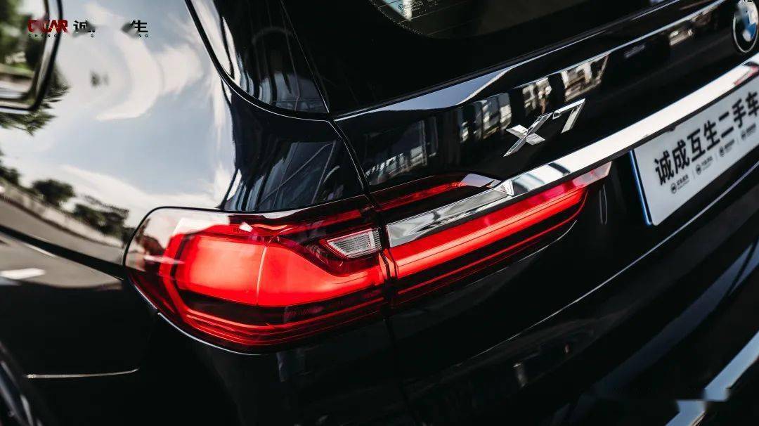 气派豪华SUV，3.0T四驱，配置丰富，还立省将近40万！【宝马X7 xDrive40i 尊享型M运动套装】_搜狐汽车_搜狐网