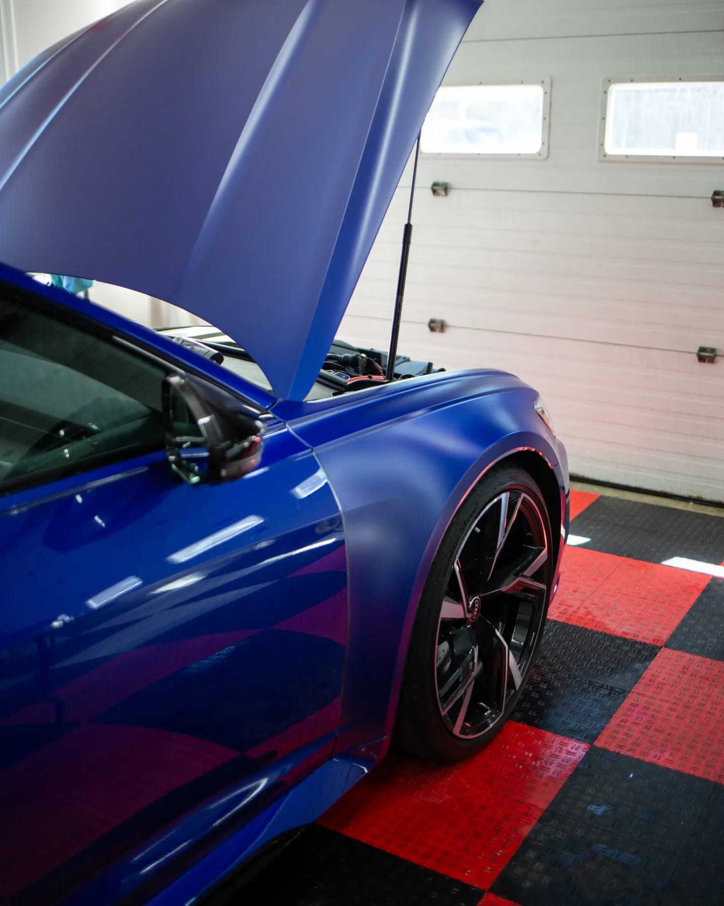 奥迪轻混车RS6 Avant与XPEL隐形车衣_搜狐汽车_搜狐网