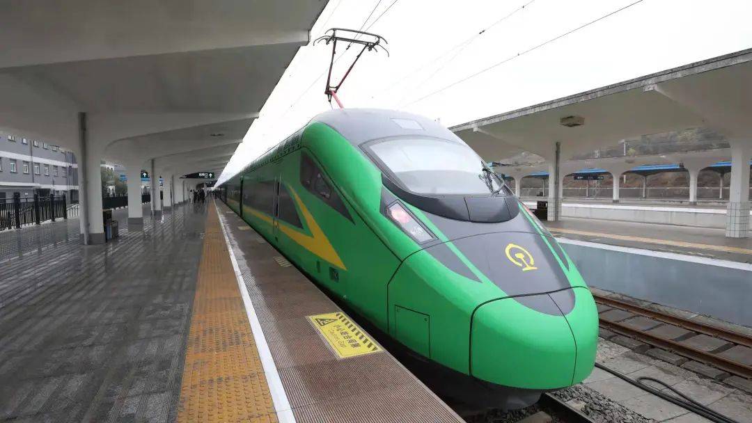 全球首架C919今天开启100小时验证飞行！|还有这列试验列车开行_进行_西安_达州