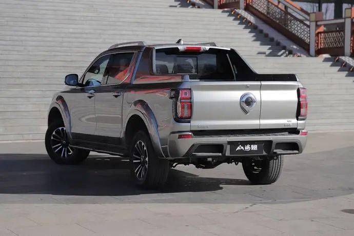 车长超5米4，配3.0T+9AT，能越野能拉货，真男人必看！_搜狐汽车_搜狐网