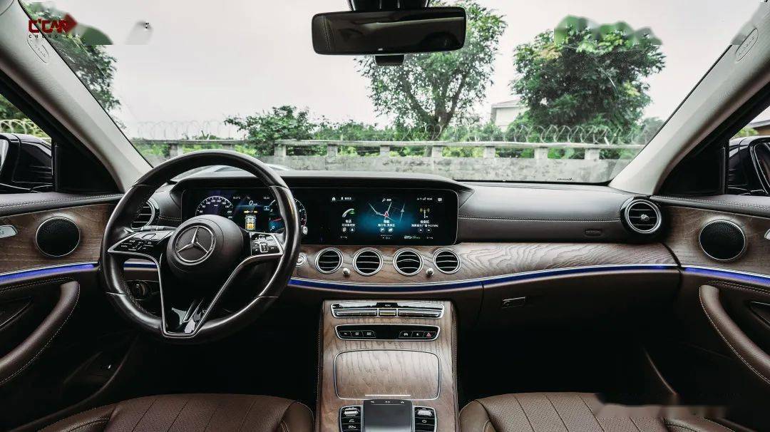 (最新到店)豪华C级车，喜欢就带它“E”起回家，仅40来万！【奔驰E级 改款 E300L 时尚型】_搜狐汽车_搜狐网