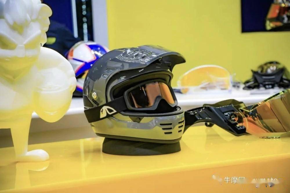 GSB发布7款头盔，TVB实力派演员亲临现场_搜狐汽车_搜狐网