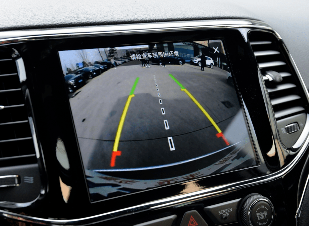 3.0 V6+8AT，全时四驱，越野鼻祖优惠近20万，狙击坦克500？_搜狐汽车_搜狐网