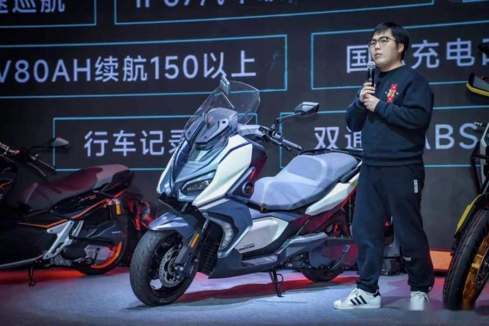 钱江高产又高能！首款国产650V缸拉力及四缸仿赛增配弯道ABS亮相_搜狐汽车_搜狐网